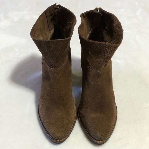 Matisse | Shoes | Matisse Soho Bootie Brown Suede Leather Sz 6 | Poshmark